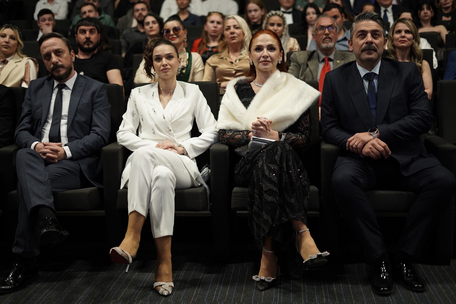 Bir Sevdadır - Season 1, Episode 6 – Summary, Photos, Trailers - Dizilah