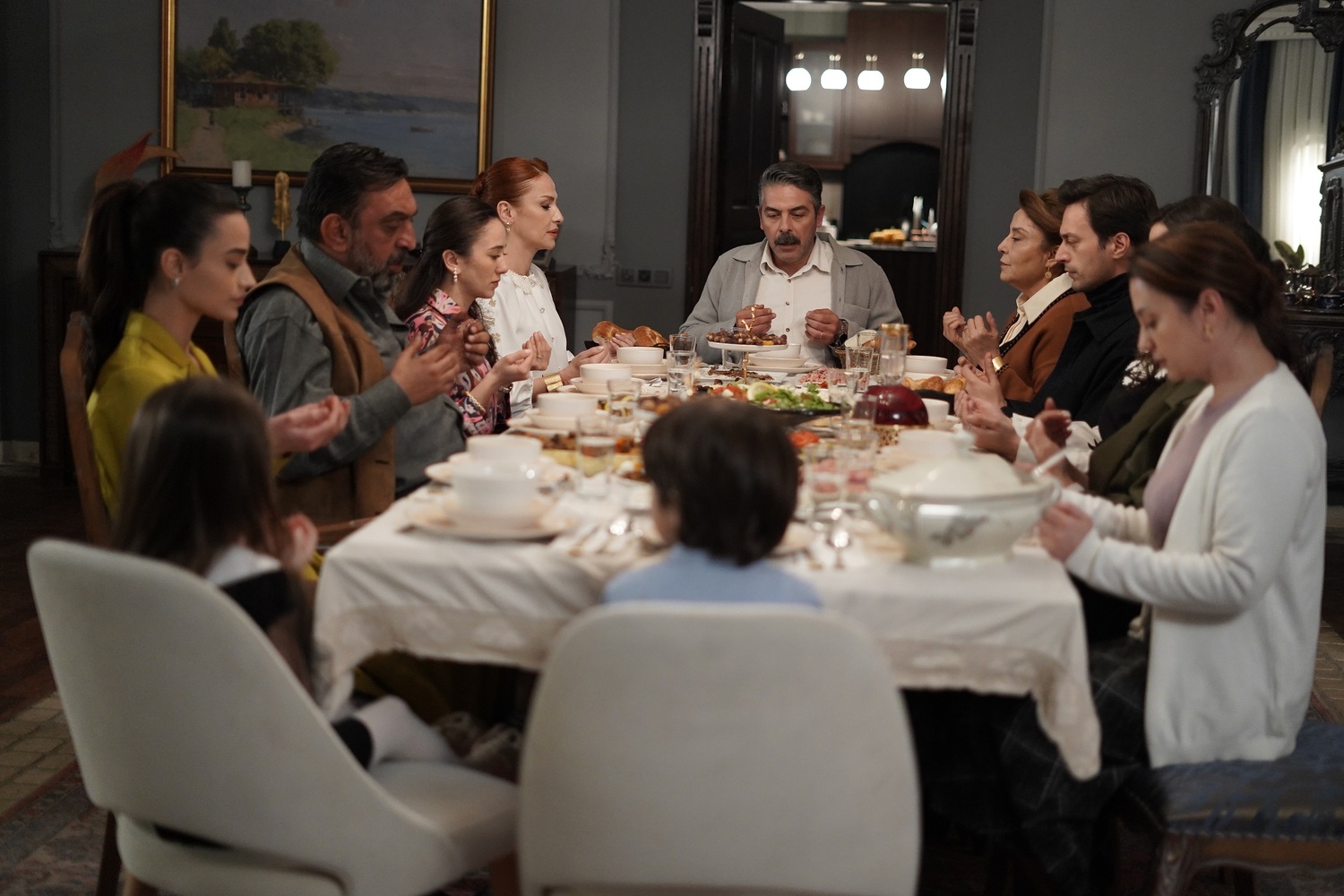Bir Sevdadır - Season 1, Episode 7 – Summary, Photos, Trailers - Dizilah