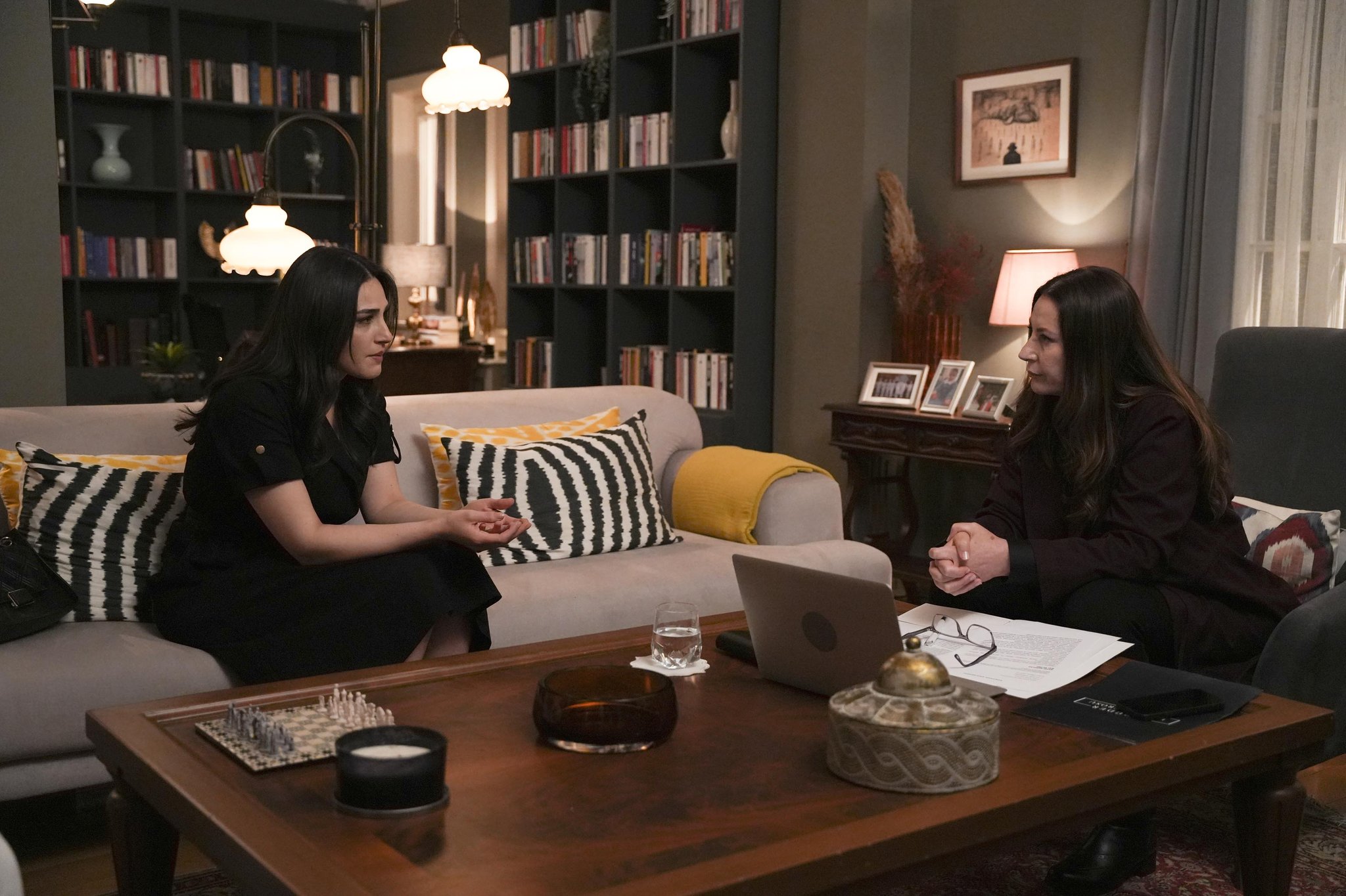 Aldatmak - Season 2, Episode 32 – Summary, Photos, Trailers - Dizilah