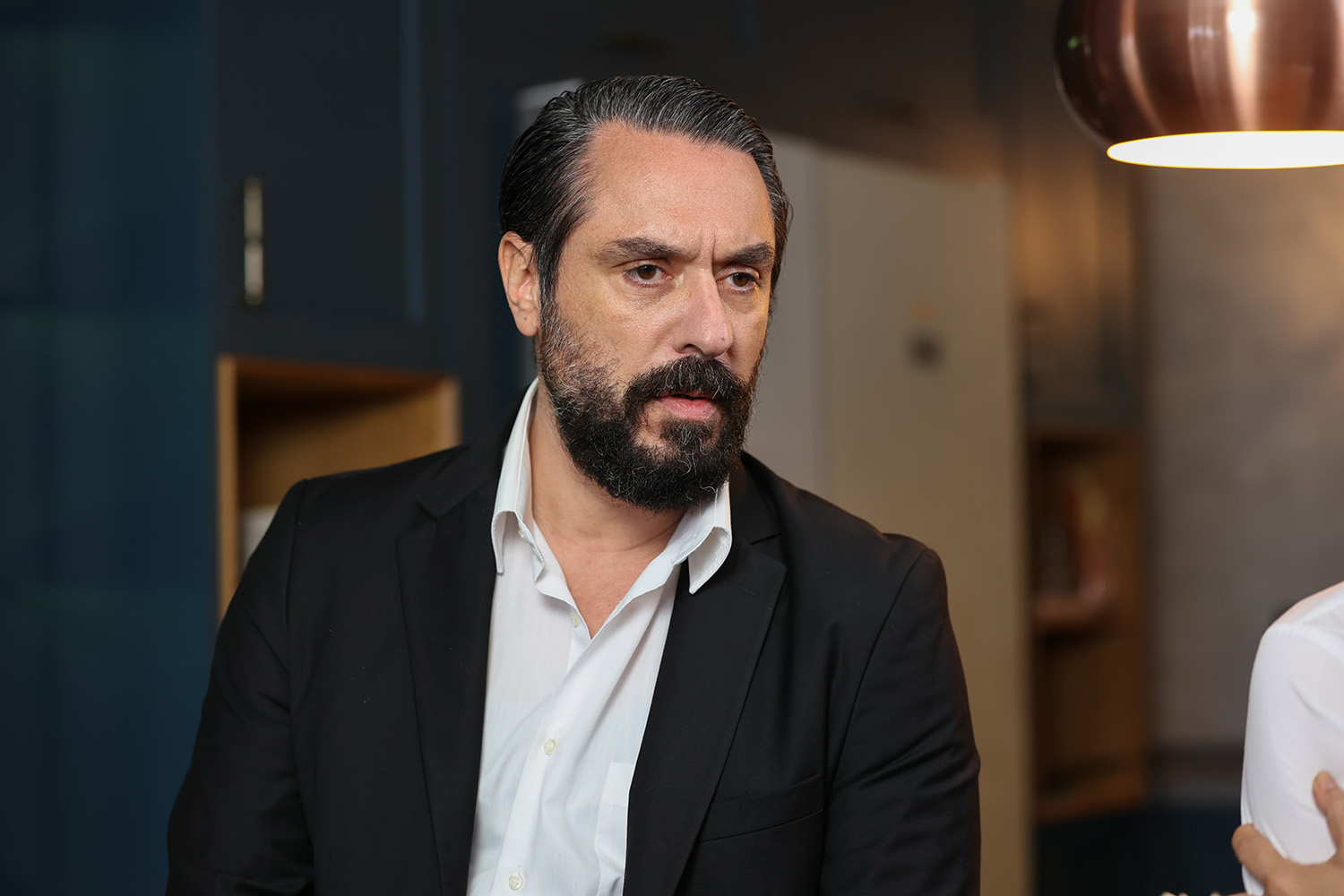 Yalan (The Family Burden): Season 1, Episode 21 - Dizilah