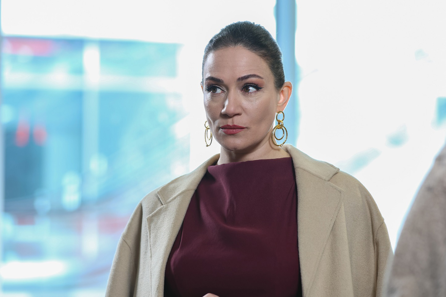 Yalan (The Family Burden): Season 1, Episode 22 - Dizilah