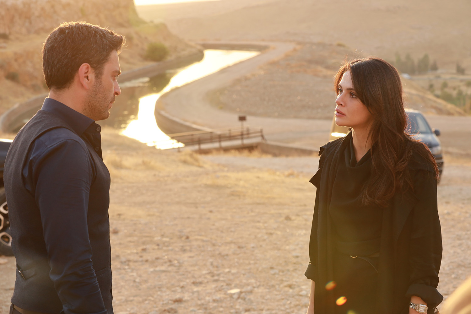 Uzak Şehir - Season 1, Episode 1 – Summary, Photos, Trailers - Dizilah