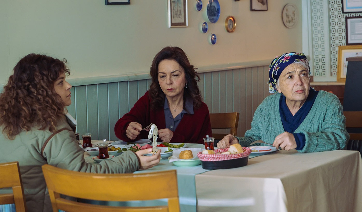 Deha - Season 1, Episode 18 – Summary, Photos, Trailers - Dizilah