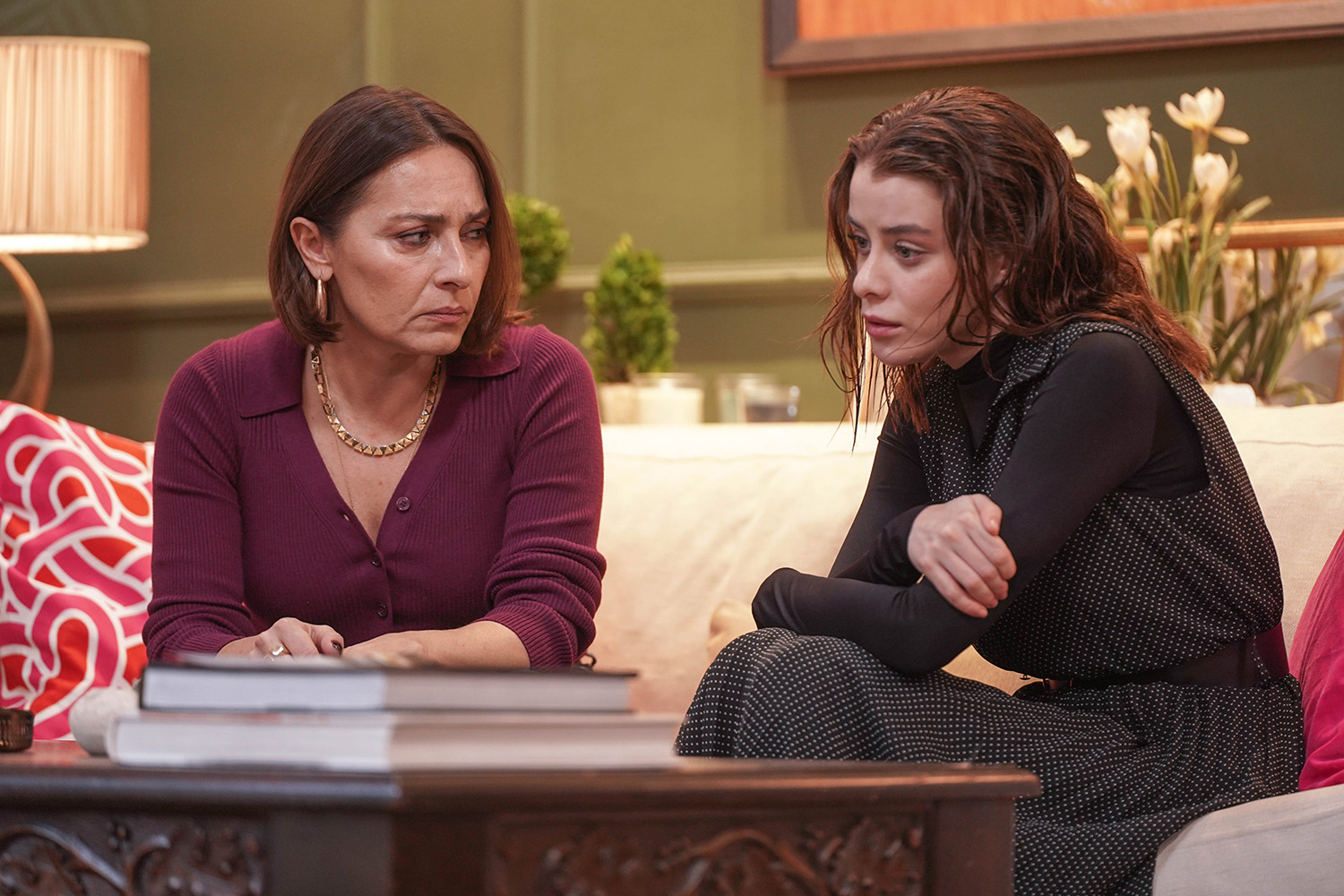 Piyasa - Season 1, Episode 3 – Summary, Photos, Trailers - Dizilah