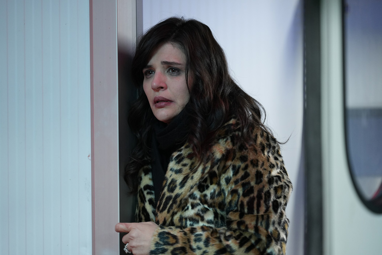 Leyla: Hayat... Aşk... Adalet... (Leyla) - Season 1, Episode 24 ...
