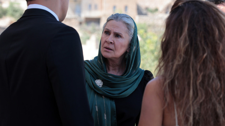 Uzak Şehir - Season 2, Episode 1 – Summary, Photos, Trailers - Dizilah