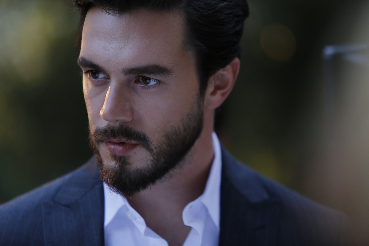 Elkızı (The Girl) - Season 1, Episode 1 – Summary, Photos, Trailers ...