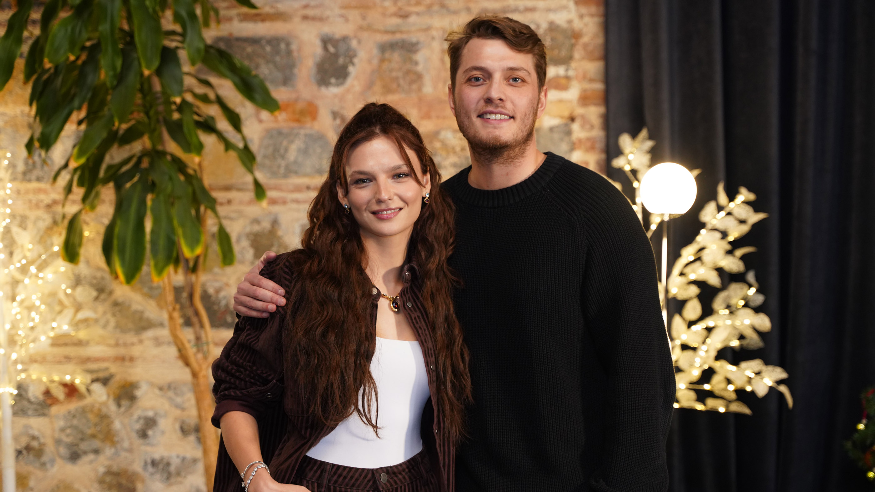 First Look: 'Aynı Yağmur Altında' on atv (Cast + Plot Summary) | Turkish TV News - Dizilah