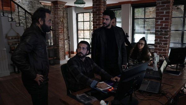 Sipahi - Season 1, Episode 1 – Summary, Photos, Trailers - Dizilah