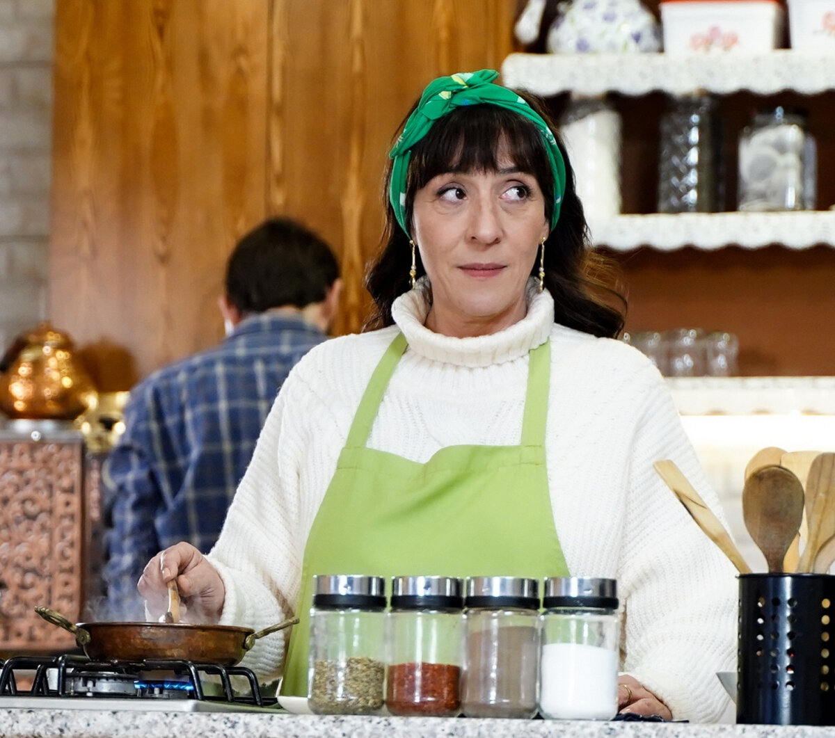 Güzel Günler (Forever Together): Season 1, Episode 13 - Dizilah