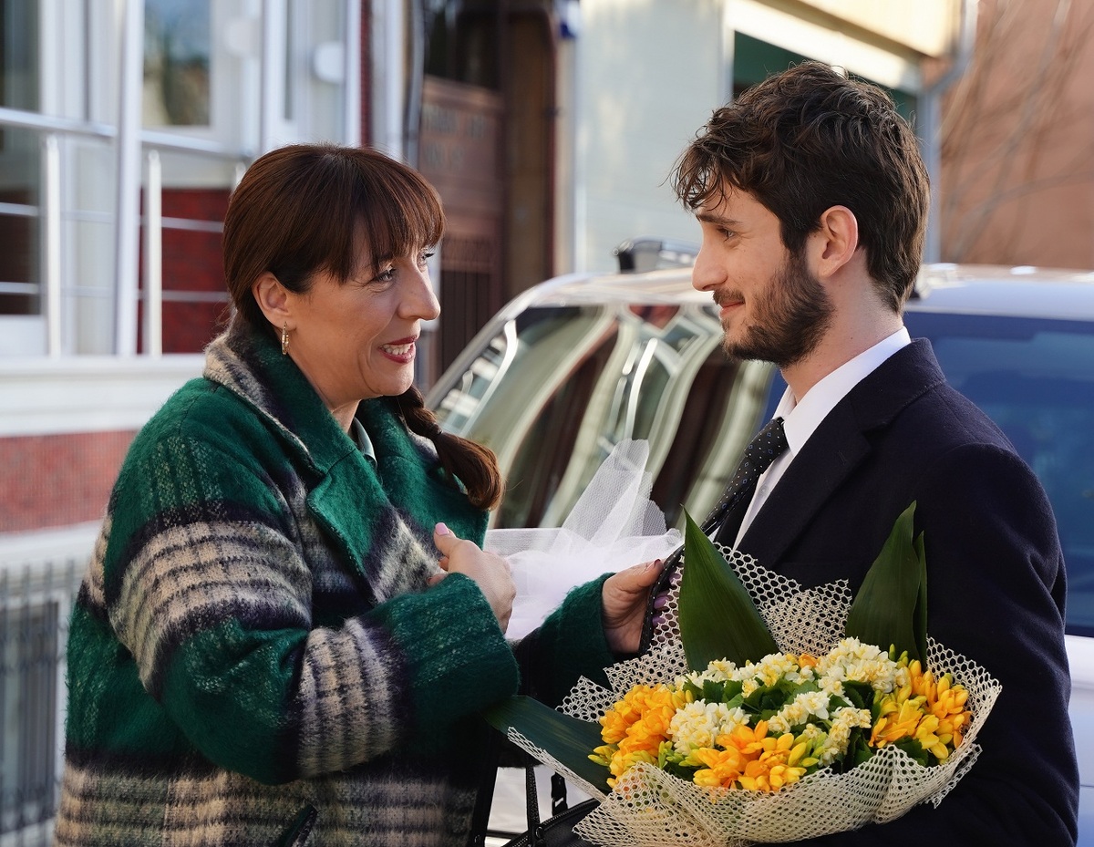 Güzel Günler (Forever Together): Season 1, Episode 16 - Dizilah