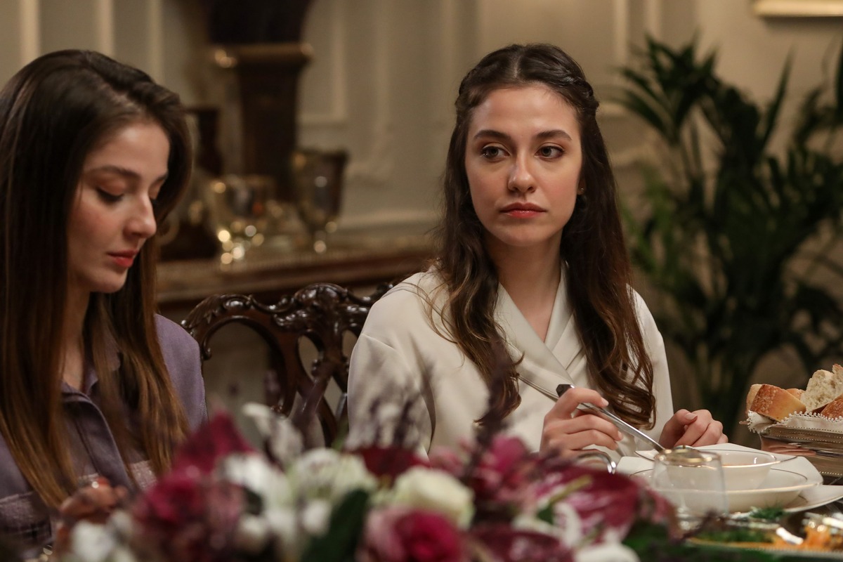 Yüz Yıllık Mucize (Miracle of Love) - Season 1, Episode 1 – Summary ...