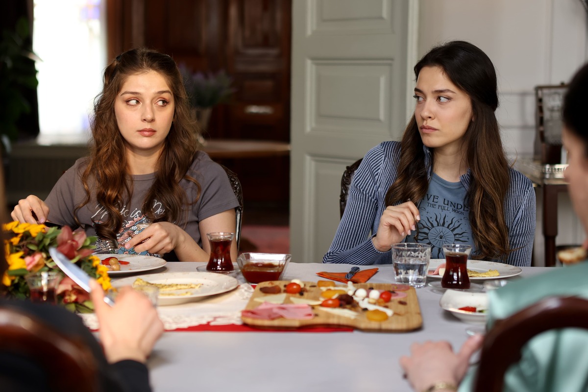 Yüz Yıllık Mucize (Miracle of Love) - Season 1, Episode 6 – Summary ...