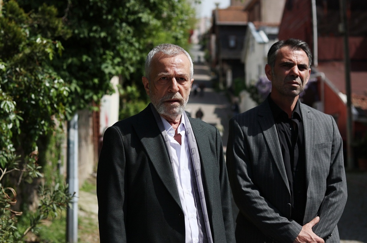 Aile (The Family) - Season 1, Episode 10 – Summary, Photos, Trailers ...
