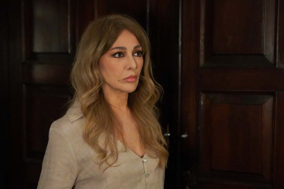 Yüz Yıllık Mucize (Miracle of Love): Season 1, Episode 10 - Dizilah