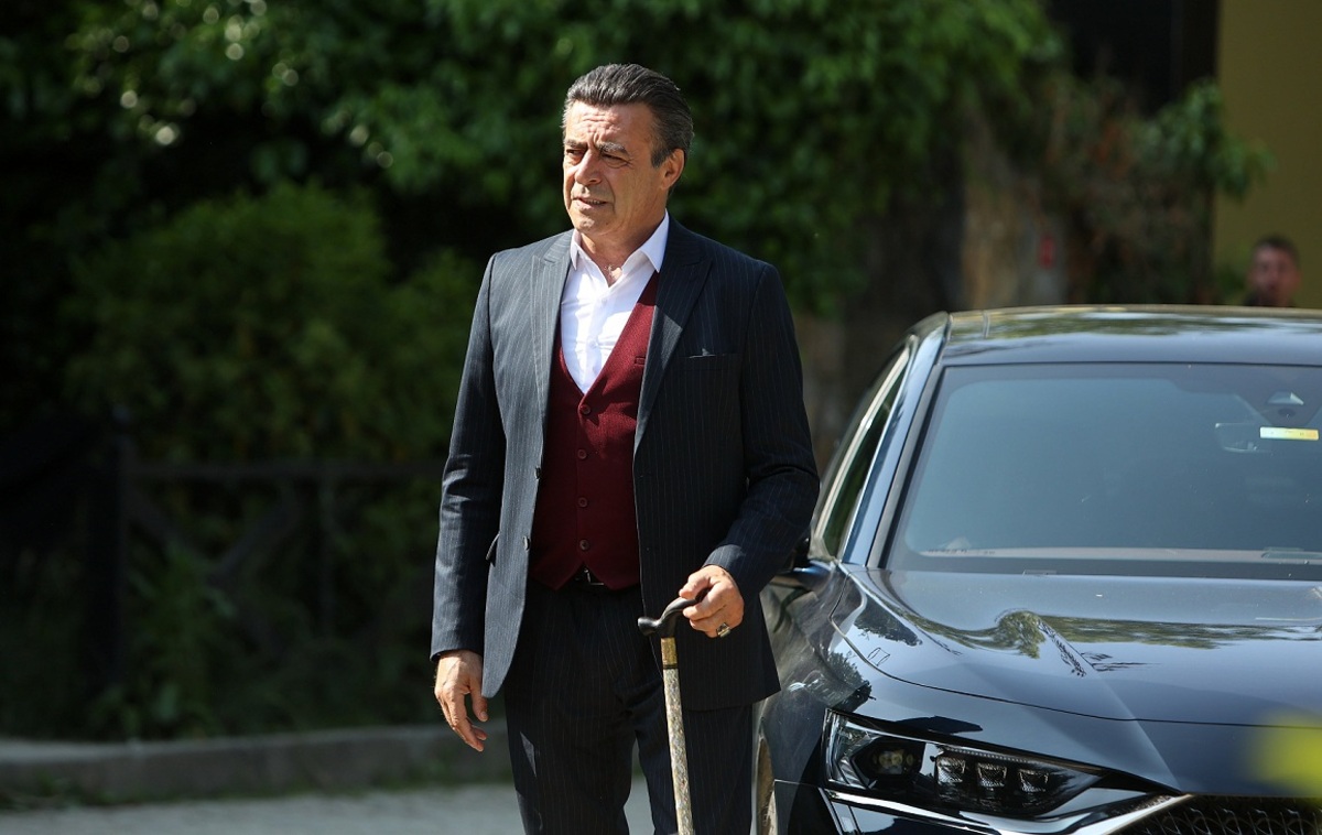 Aile (The Family) - Season 1, Episode 13 – Summary, Photos, Trailers ...