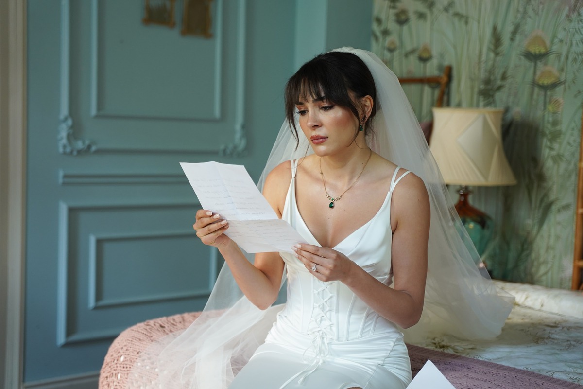 Yüz Yıllık Mucize (Miracle of Love): Season 1, Episode 11 - Dizilah