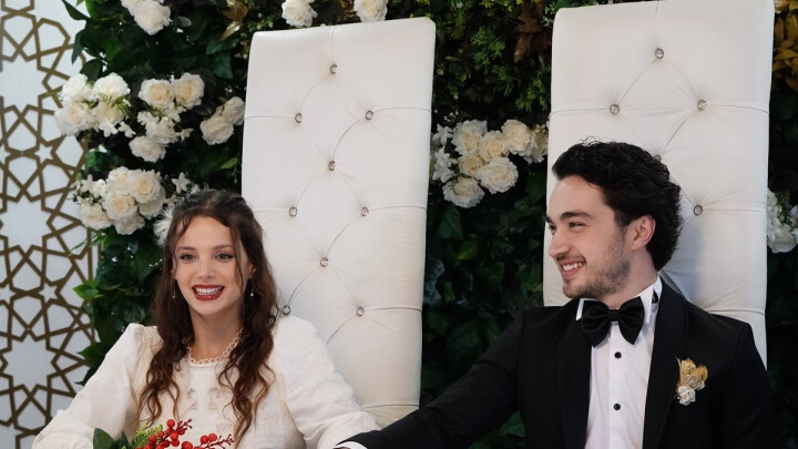 Güzel Günler (Forever Together): Season 1, Episode 26 - Dizilah