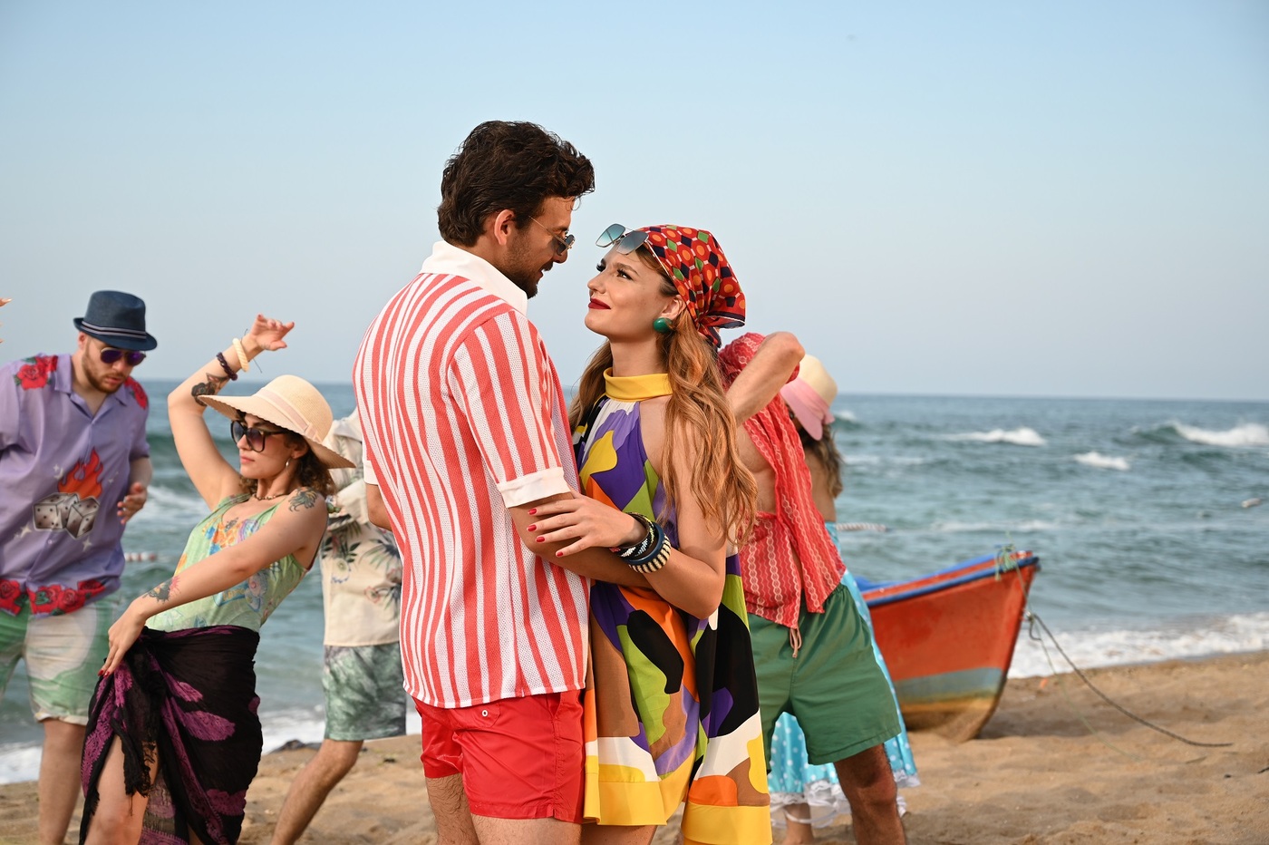 Yaz Şarkısı (Melody of Love) - Season 1, Episode 2 – Summary, Photos ...