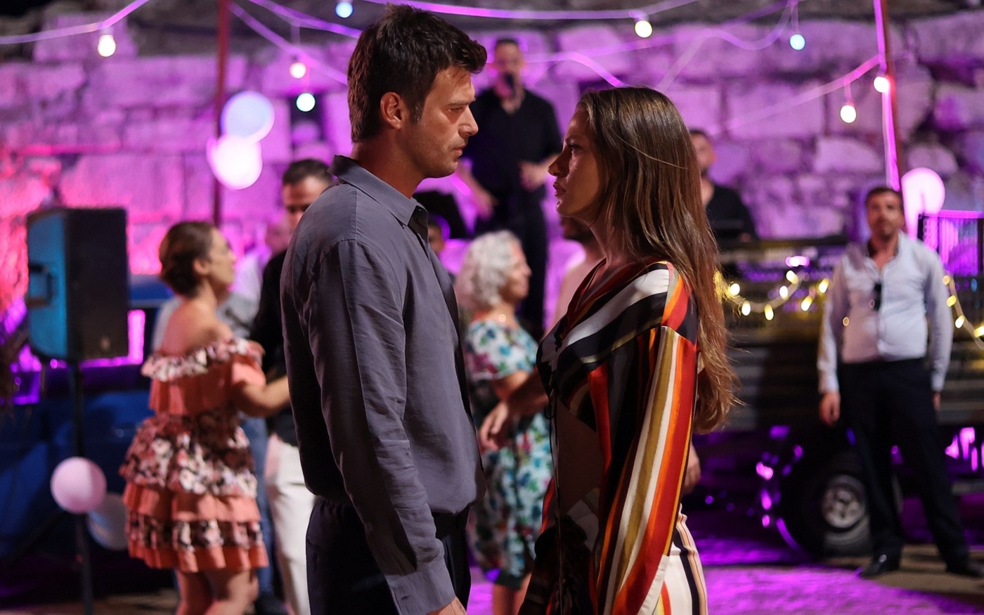 Aile (The Family) - Season 2, Episode 1 – Summary, Photos, Trailers ...