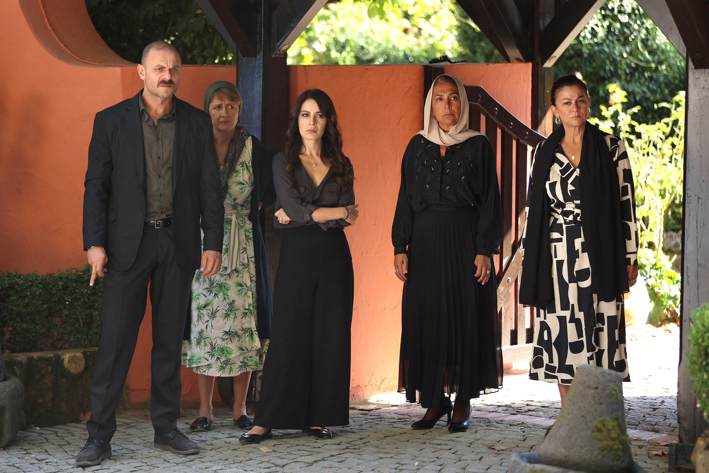 Hudutsuz Sevda (The Brave) - Season 1, Episode 3 – Summary, Photos ...