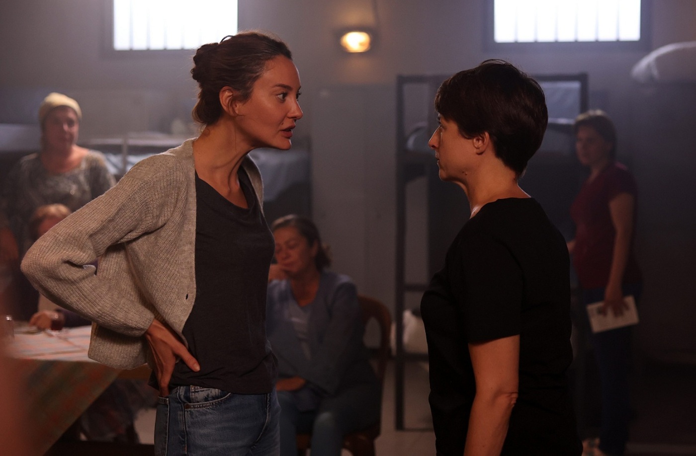 Aile (The Family) - Season 2, Episode 3 – Summary, Photos, Trailers ...
