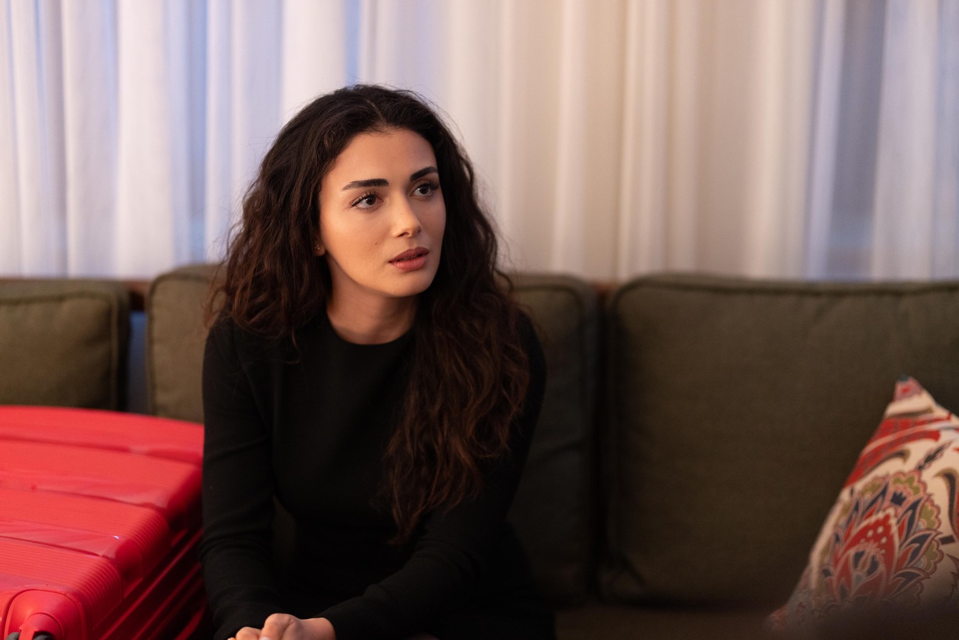 Safir: Season 1, Episode 13 - Dizilah