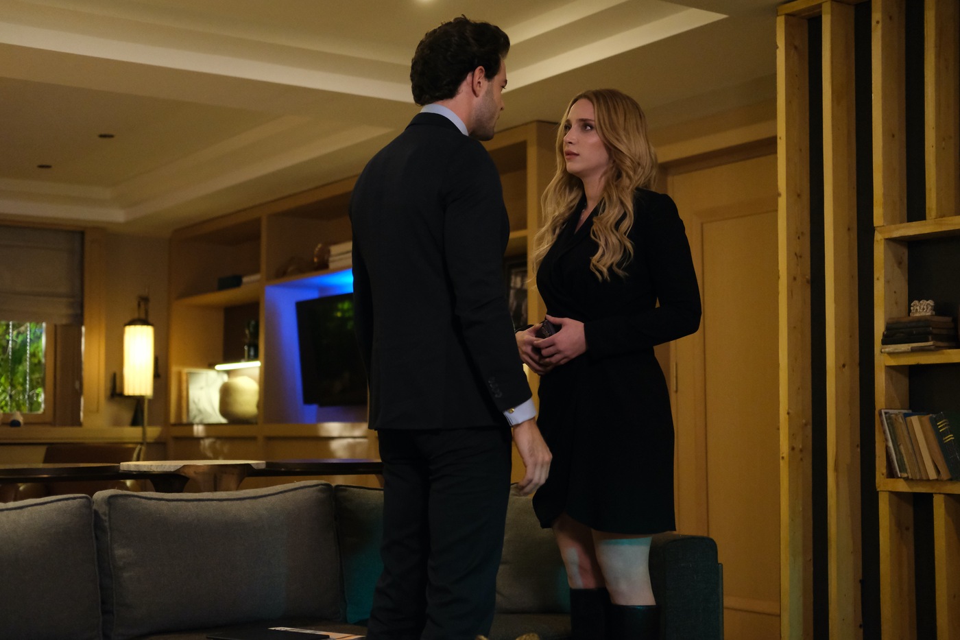 Altın Kafes (Golden Cage) - Season 1, Episode 1 – Summary, Photos ...