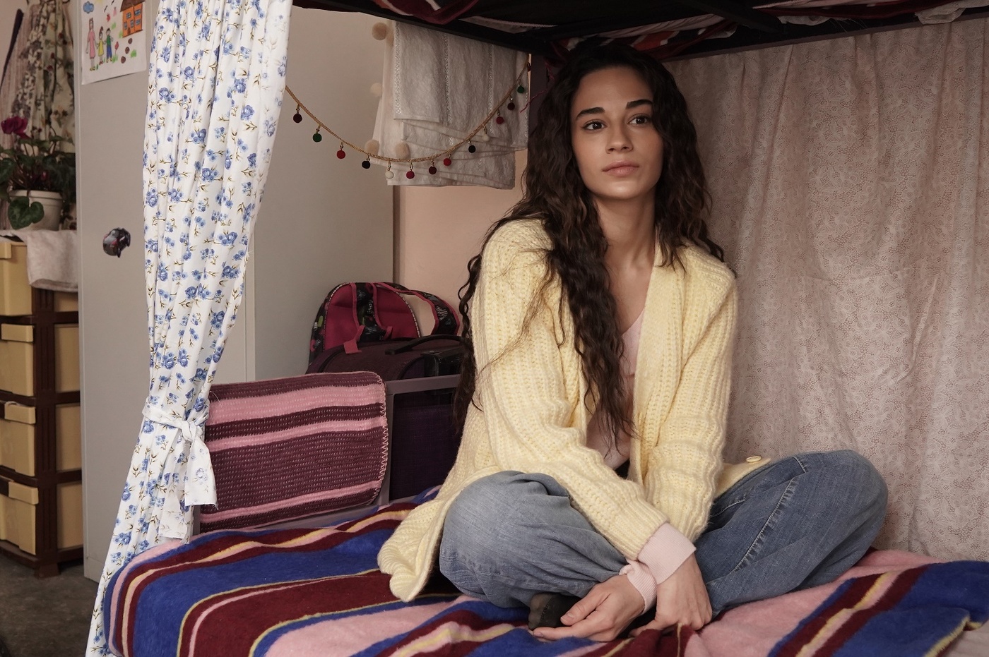 Bir Sevdadır - Season 1, Episode 1 – Summary, Photos, Trailers - Dizilah