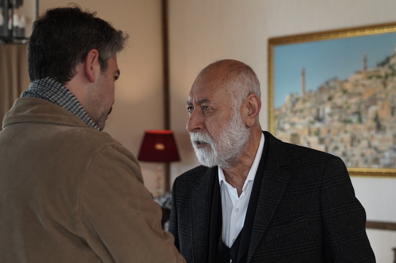 Bir Sevdadır - Season 1, Episode 4 – Summary, Photos, Trailers - Dizilah